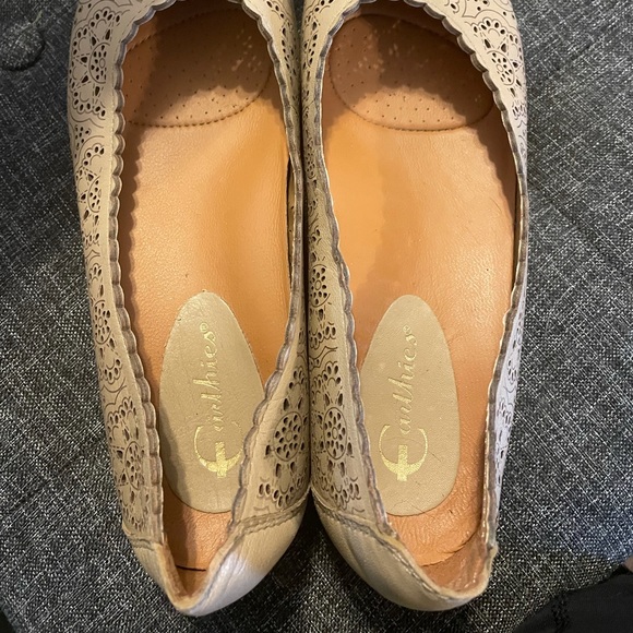 Shoes | Earthies Supple Soft Leather Flat 85 | Poshmark